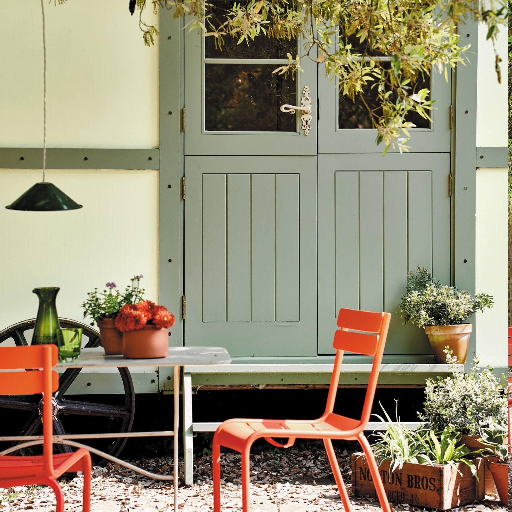 Краска Little Greene цвет Atomic Red 190 Absolute Matt 0,06 л купить по ...